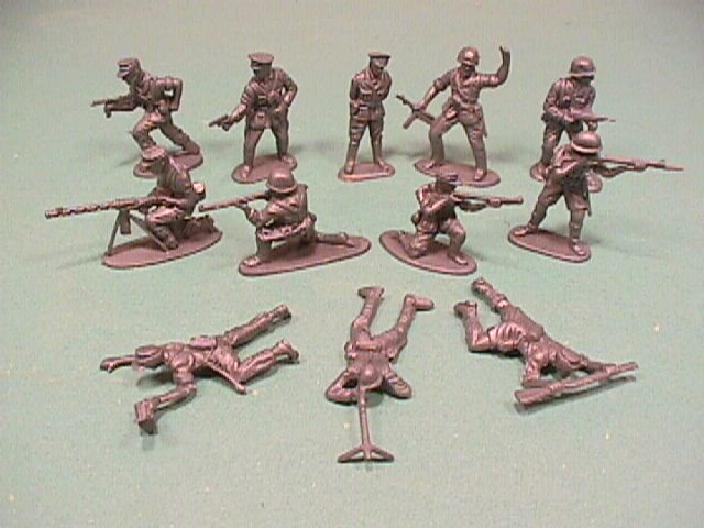 Set Of 100 World War II German Plastic Soldiers