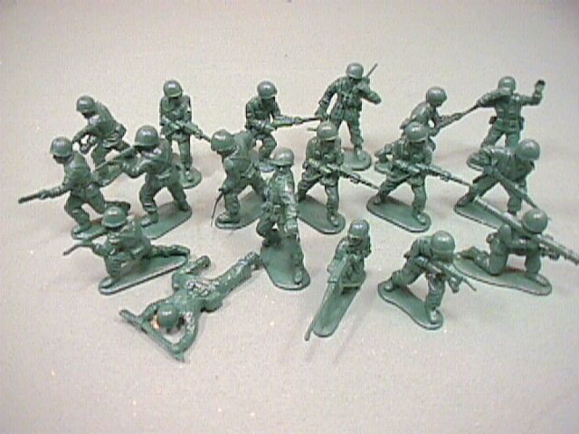 World War II U.S. Army Green Plastic Soldiers Set
