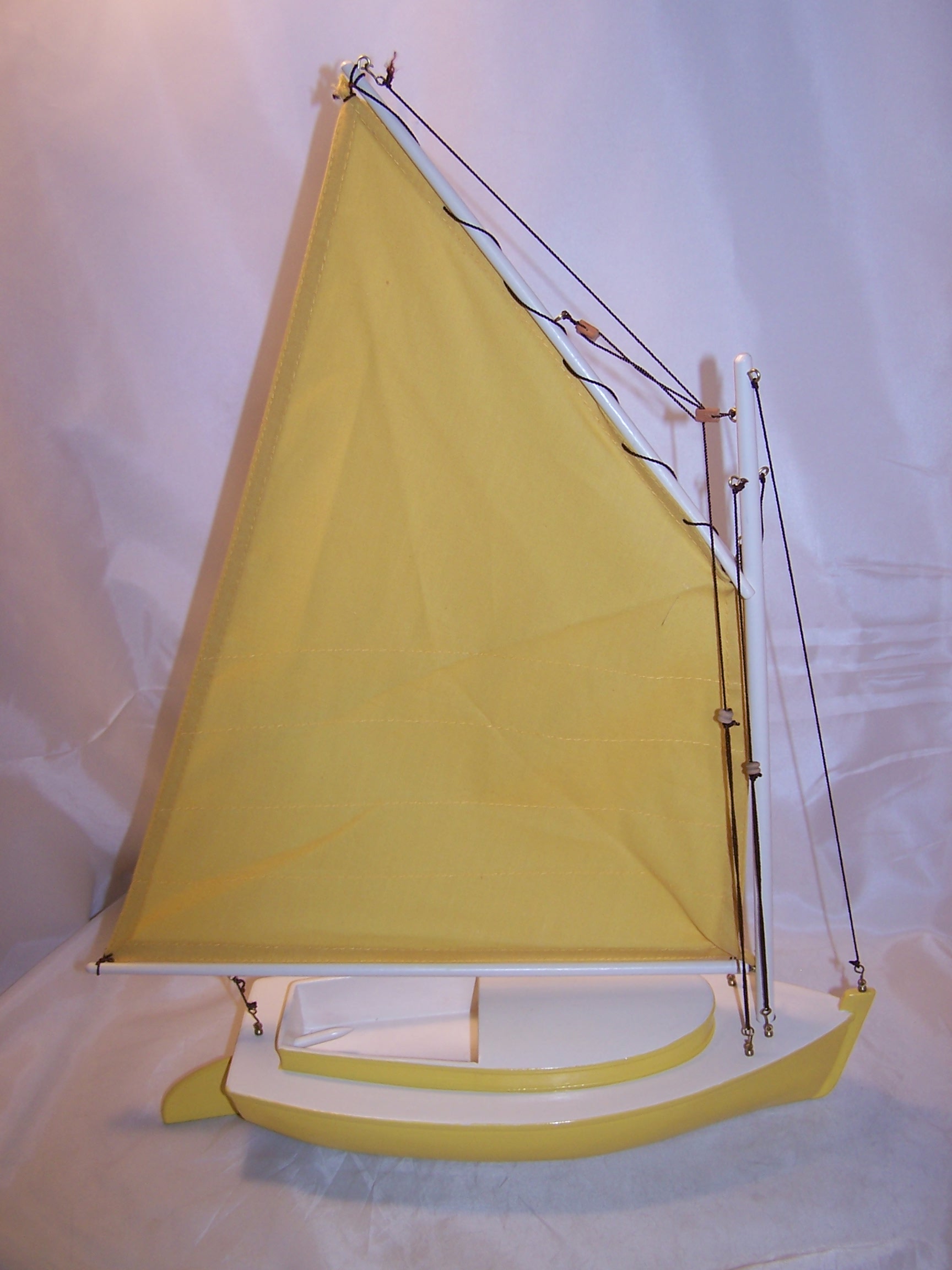 Sailboat, Barnegat Bay Catboat Model, Floats, Yellow, White