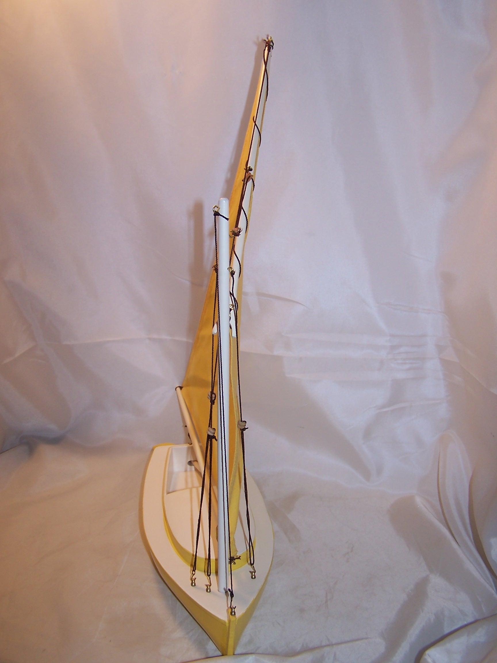 Sailboat, Barnegat Bay Catboat Model, Floats, Yellow, White