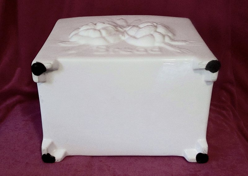 Ceramic Bread Box Traditional European Style White XL OOS