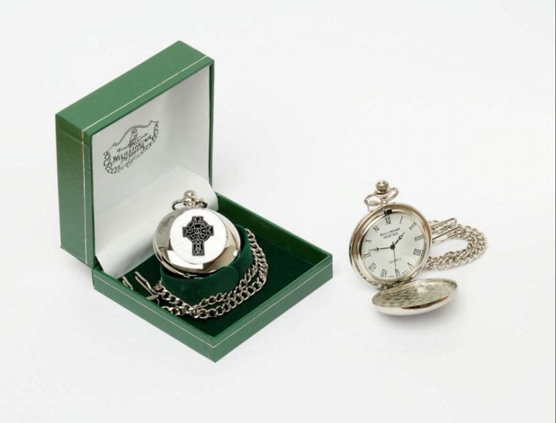 Celtic Cross Themed Round Shaped Chain Stylish Pewter Pocket Watch