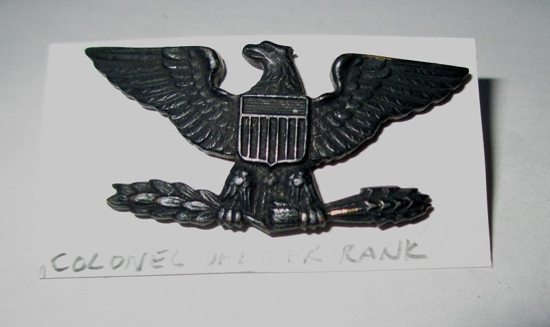 1 Colonel Officer Rank Pin, Left facing Eagle, U.S. Army