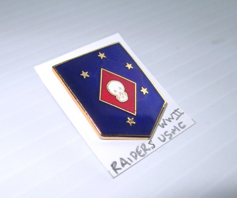 1 U.S. Marine Corps Raiders Enamel Insignia Pin, WWII