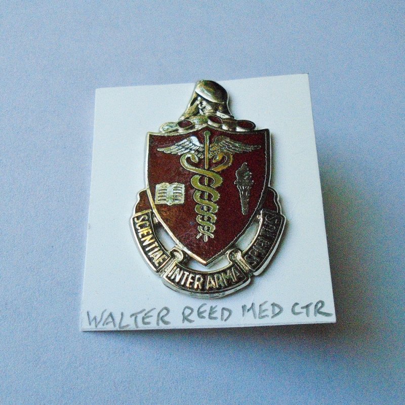 1 Walter Reed Medical Center, U.S. Army DUI Insignia Pin