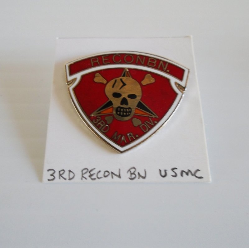 3rd Reconnaissance Battalion 3rd MAR Div DUI Insignia Pin