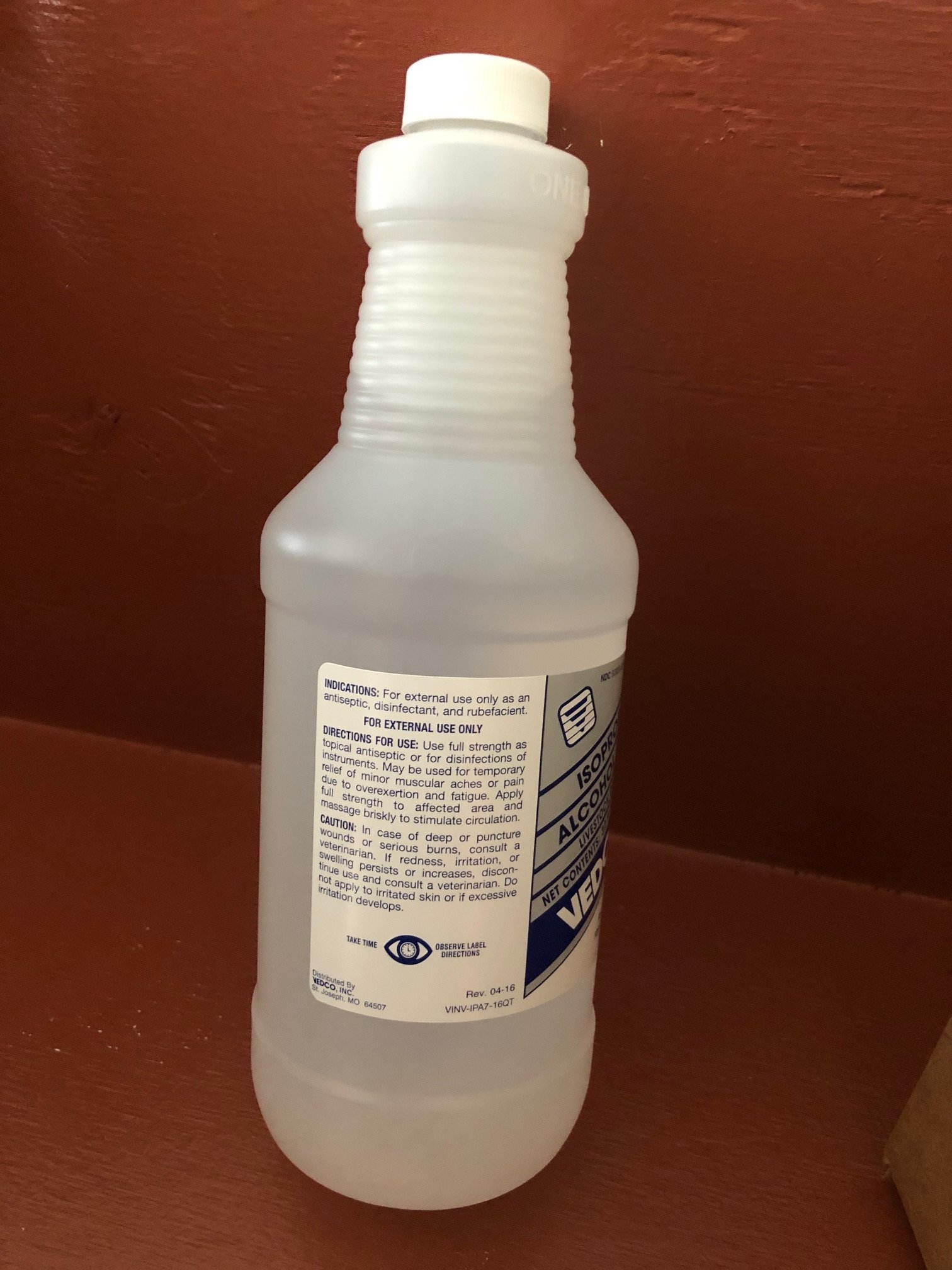 Alcohol Isopropyl 70% Qt By Vedco(Vet) Veterinarian Use 32 oz