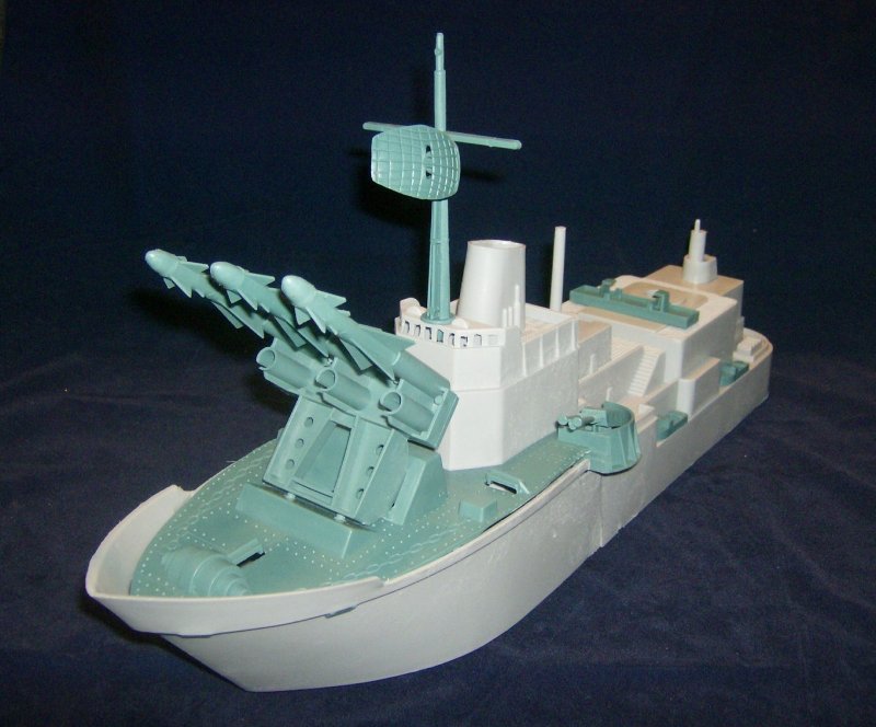 MPC Recast Plastic Naval Guided Missile Destroyer