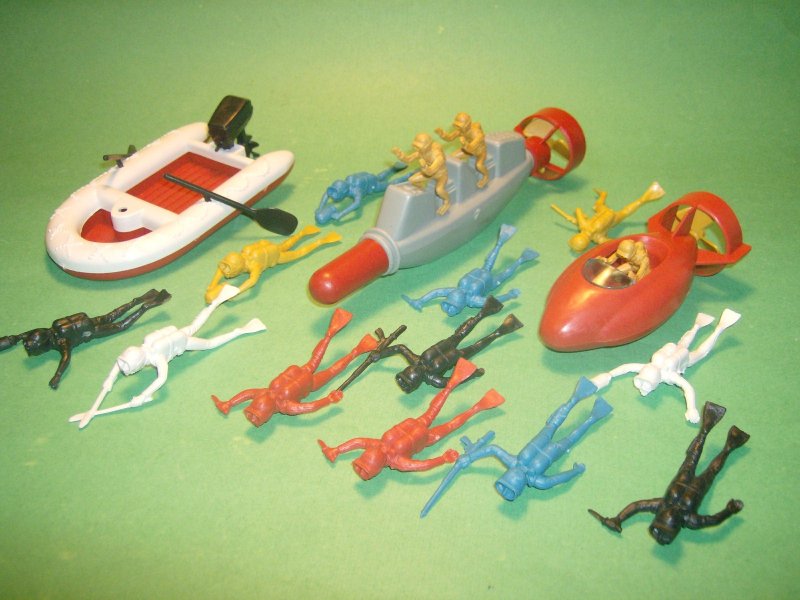 Frogmen And Submarines Plastic Figures Set #2