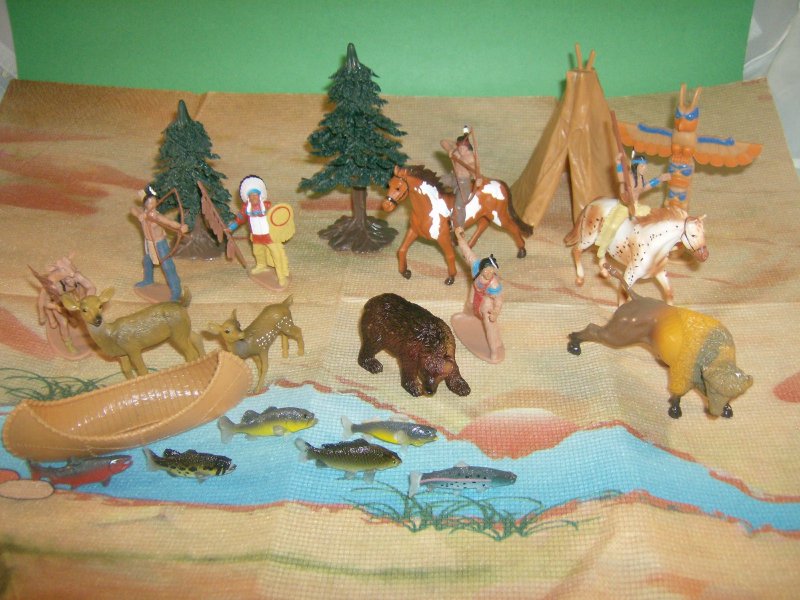 New Ray Painted Western Indian Hunting Party Set