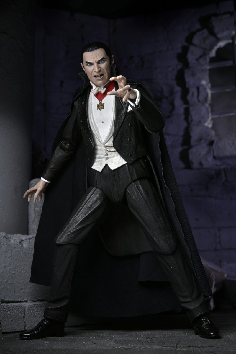 NECA Ultimate Dracula (Transylvania) Lugosi 7-in Scale Action Figure