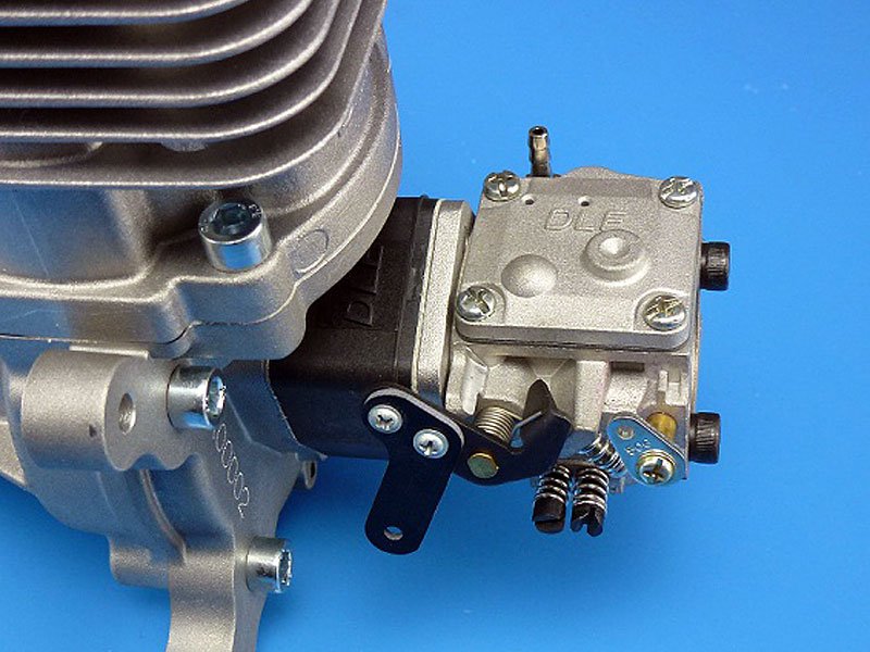 DLE 85 gas engine complete with iso mount, ign, muffler