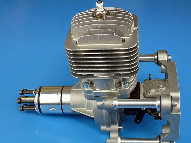 DLE 85 gas engine complete with iso mount, ign, muffler